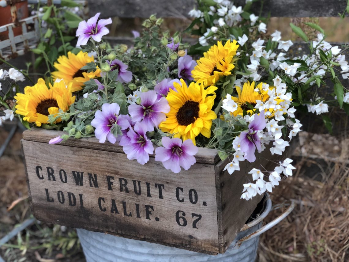 How to Create Vintage Farmhouse Floral Displays – Monterey Farmgirl